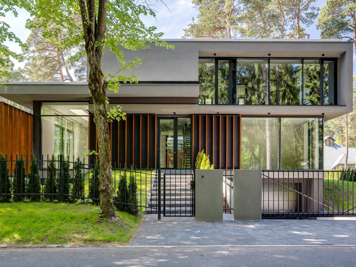 Modernus namas Jūrmaloje, prie jūros Nekilnojamo turto skelbimai ...