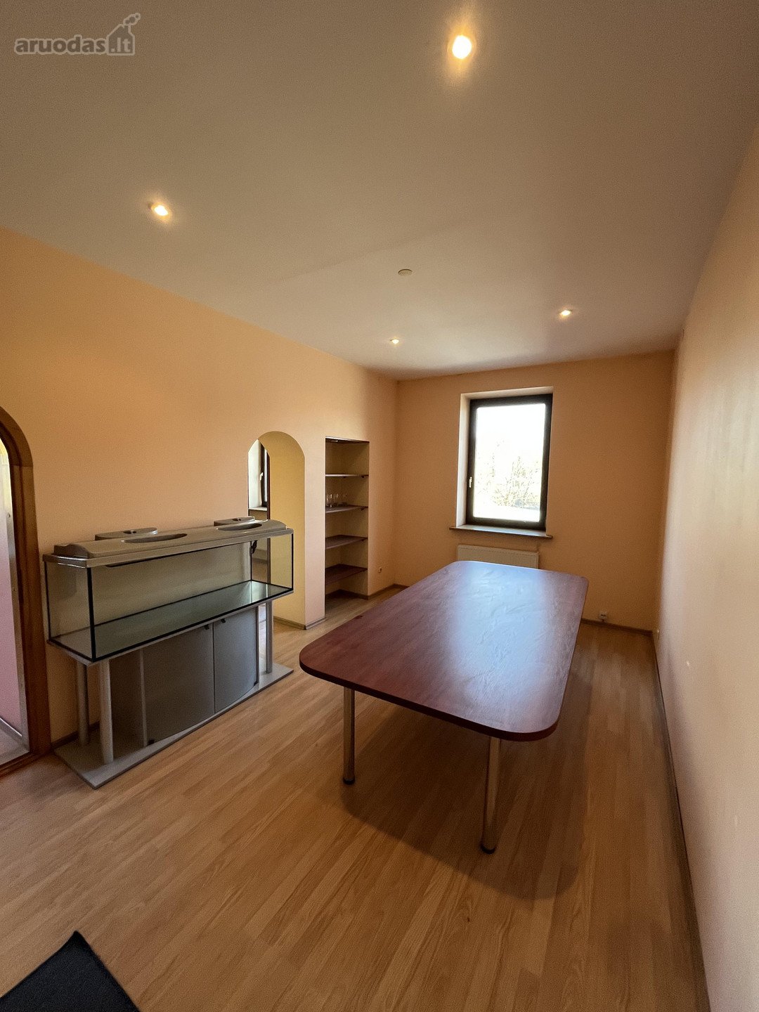 Butas, Tauragėje Bažnyčių g., 2 kambarių butas Nekilnojamo turto ...