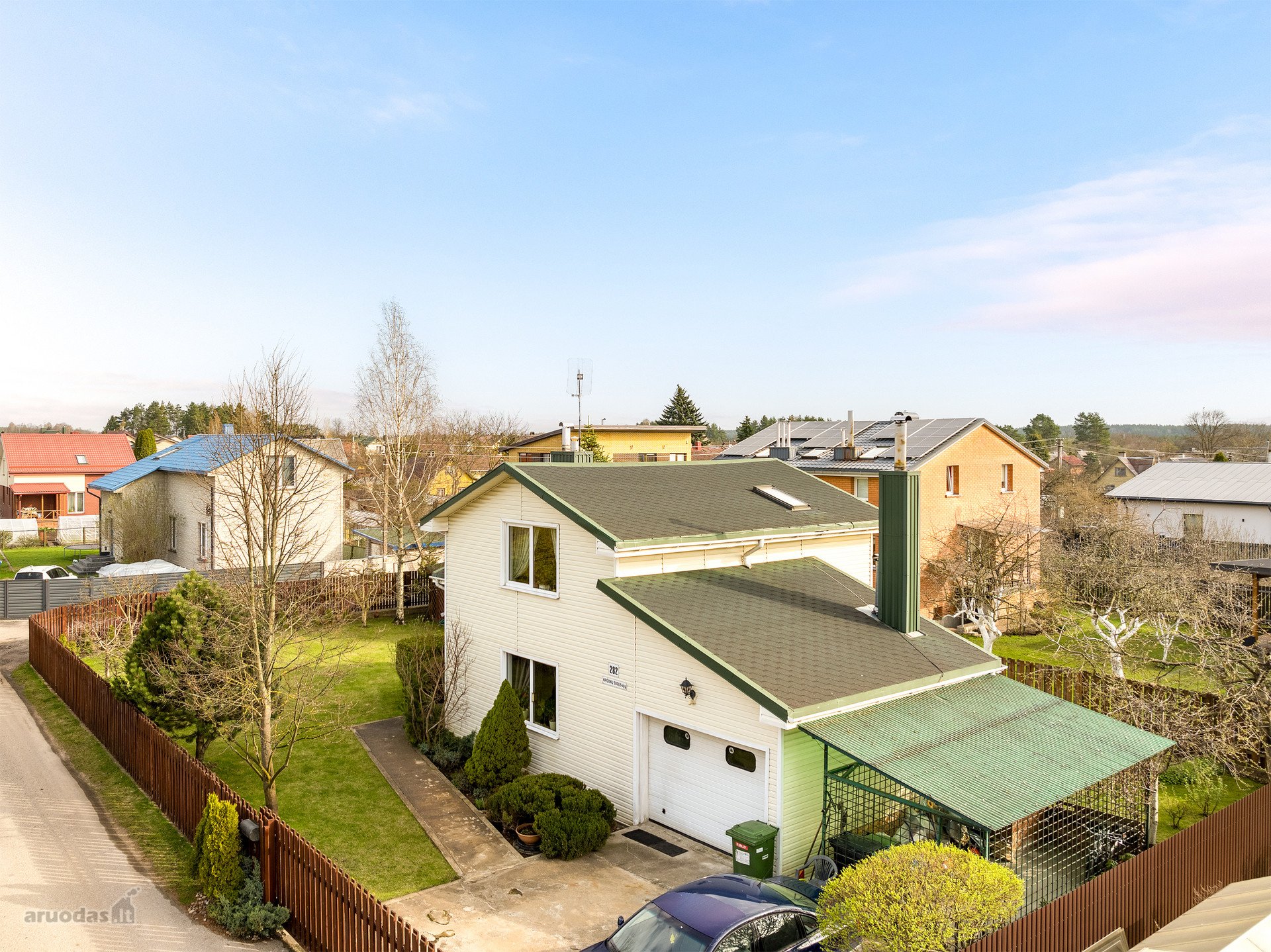 Namas, Vilniuje Balsiuose Kryžiokų Sodų 9-oji g., karkasinis namas Nekilnojamo turto skelbimai ...