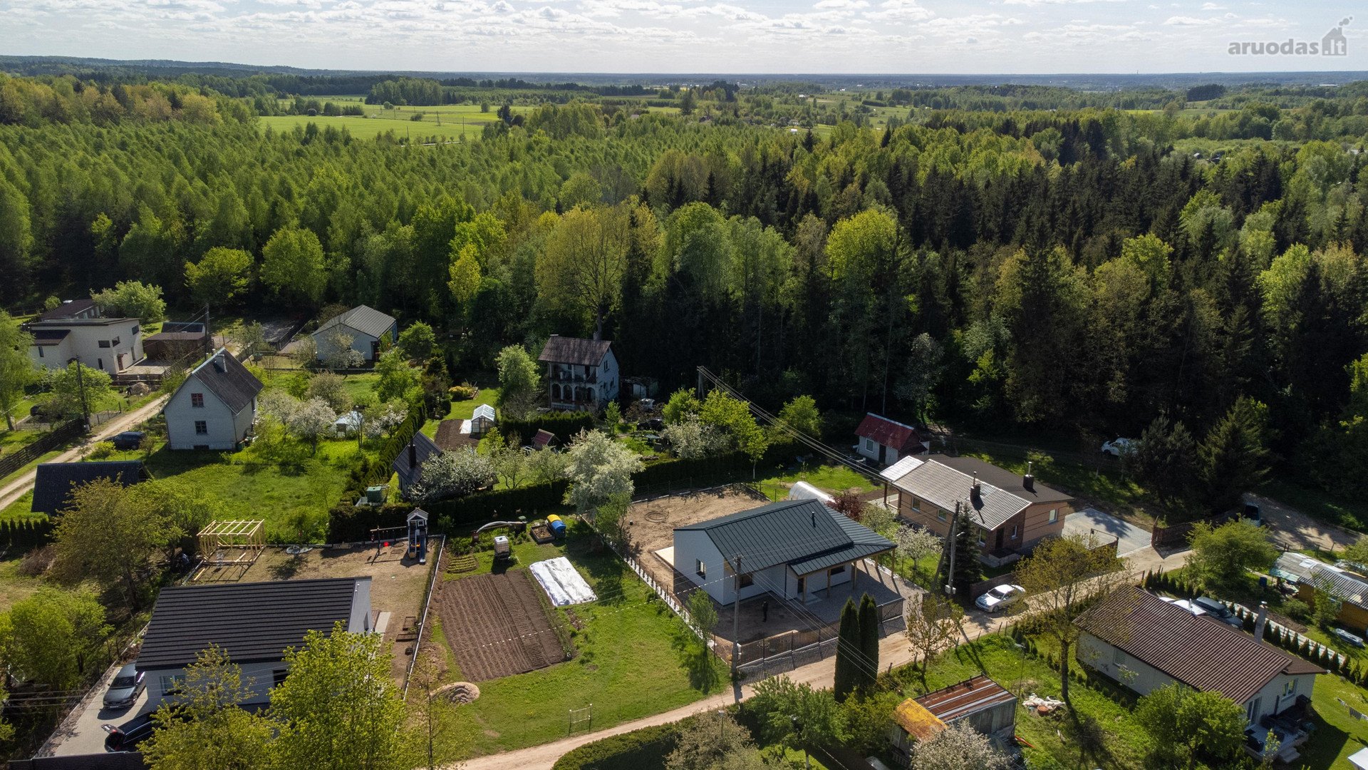 Namas, Vilniaus r. Papiškių k. Gegužinės 3-ioji g., mūrinis namas ...