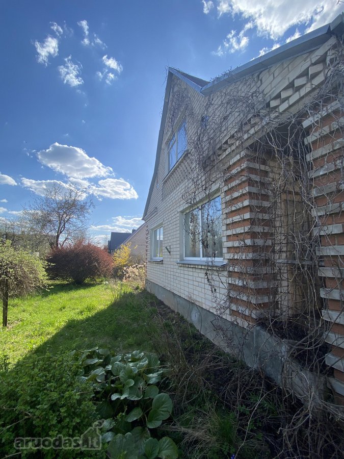 Namas, Anykščių r. Kavarsko m. Jono Biliūno g., mūrinis namas ...