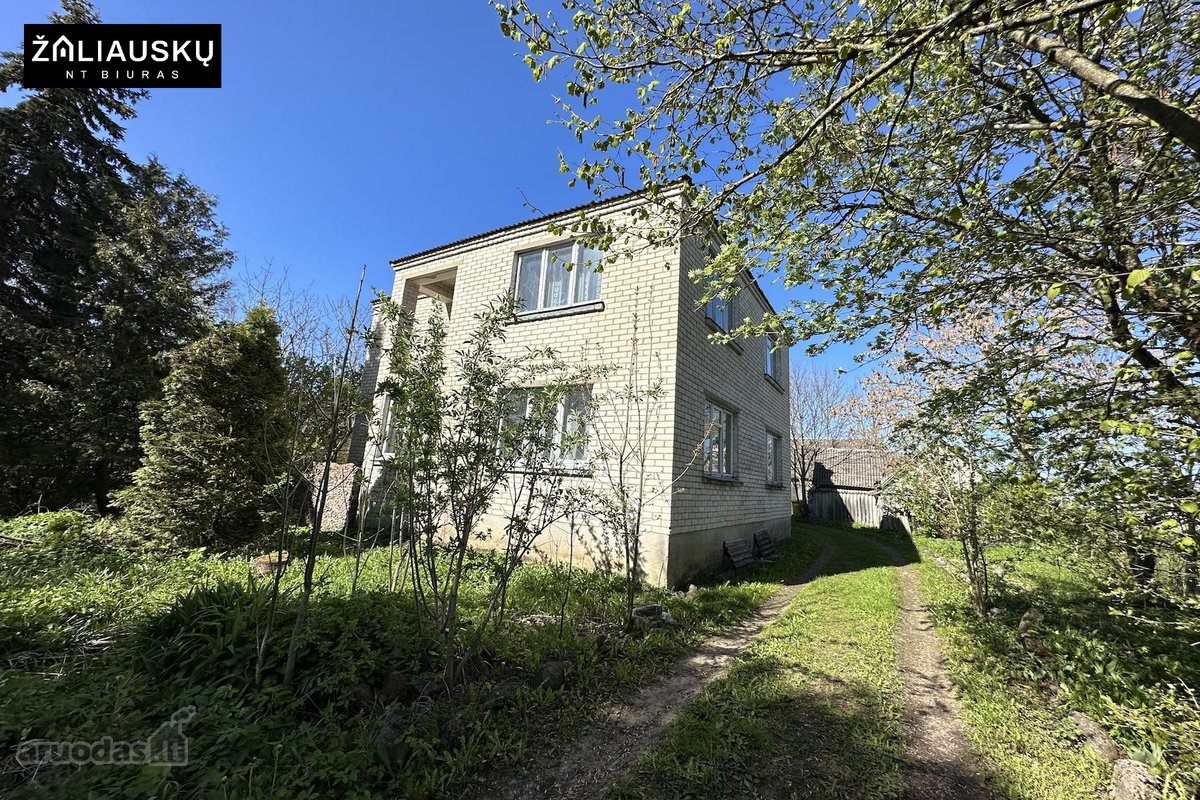 Parduodamas mūrinis gyv. namas Pakruojo raj. - Skelbiu.lt