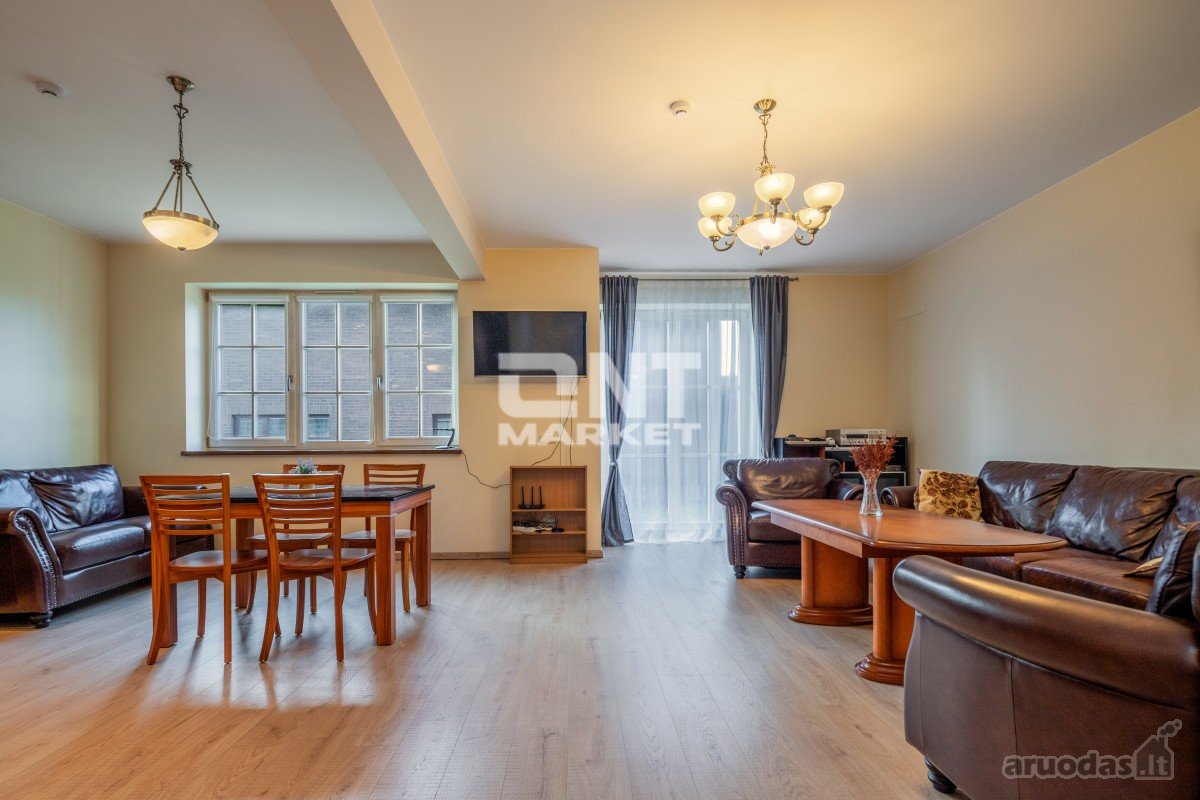 Namas, Klaipėdoje Melnragėje, mūrinis sublokuotas namas Nekilnojamo ...