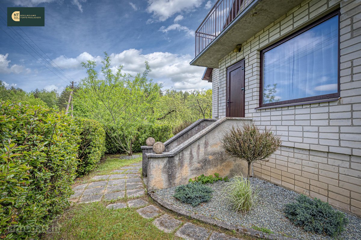 Kauno rajone parduodama išpuoselėta sodyba: - Skelbiu.lt