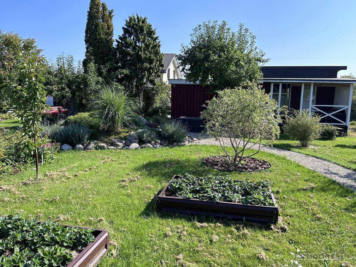 Namas, Šiauliuose Bačiūnuose Sakalo Sodų 2-oji g., karkasinis sodo ...