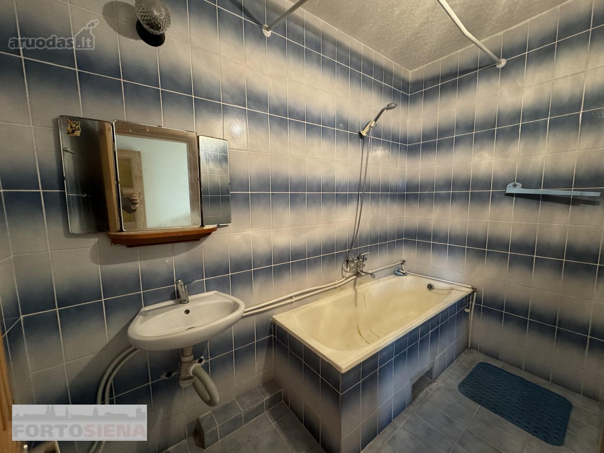 Namas, Kauno r. Neveronių k. Miško g., mūrinis namas Nekilnojamo turto ...