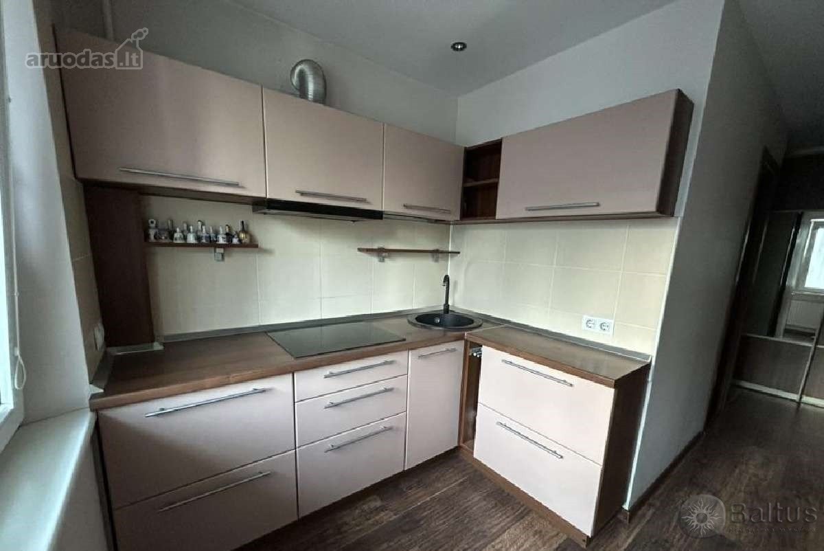 Minijos g. parduodamas jaukus trijų kambarių - Skelbiu.lt