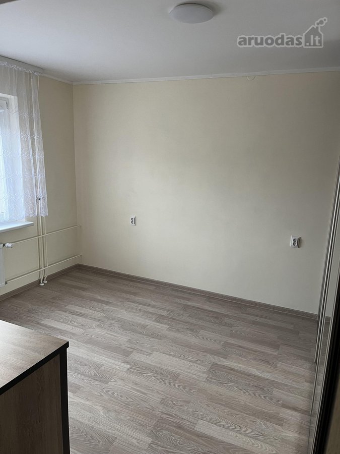 Butas, Vilkaviškio r. Kybartų m. Darvino g., 2 kambarių butas ...