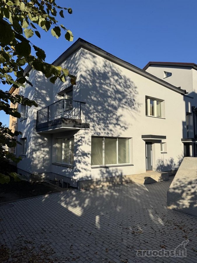 Butas, Vilniuje Antakalnyje B. Sruogos g., 5 kambarių butas Nekilnojamo ...