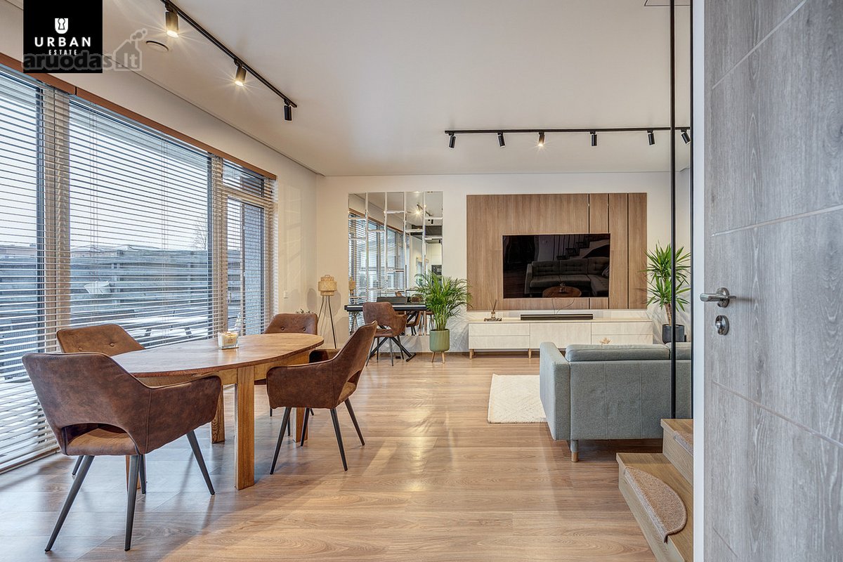 Aukšta Statybų Kokybe Ir Moderniu Interjeru - Skelbiu.lt