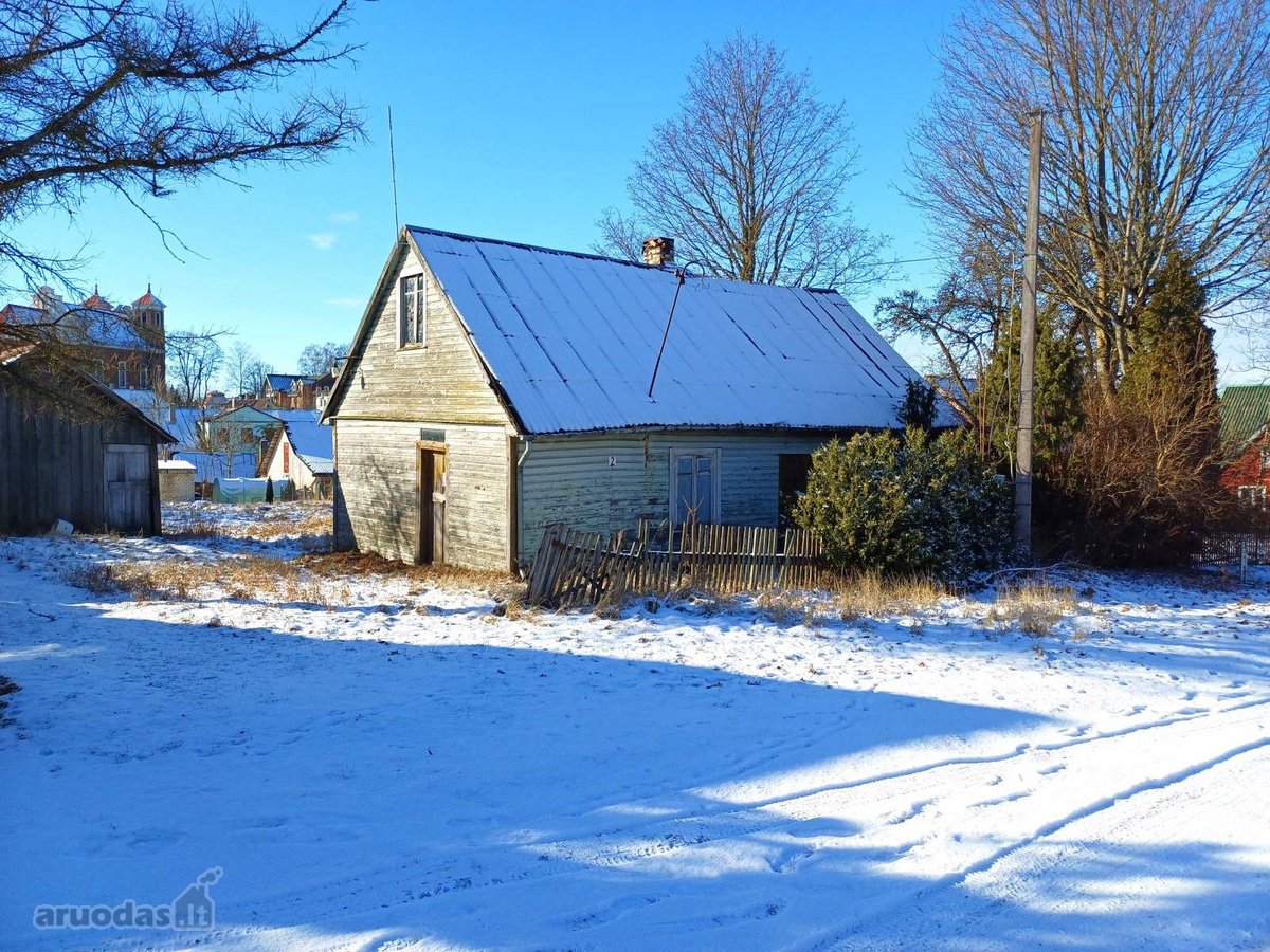 Gyvenamasis namas, tvartas ir kiemo statiniai - Skelbiu.lt