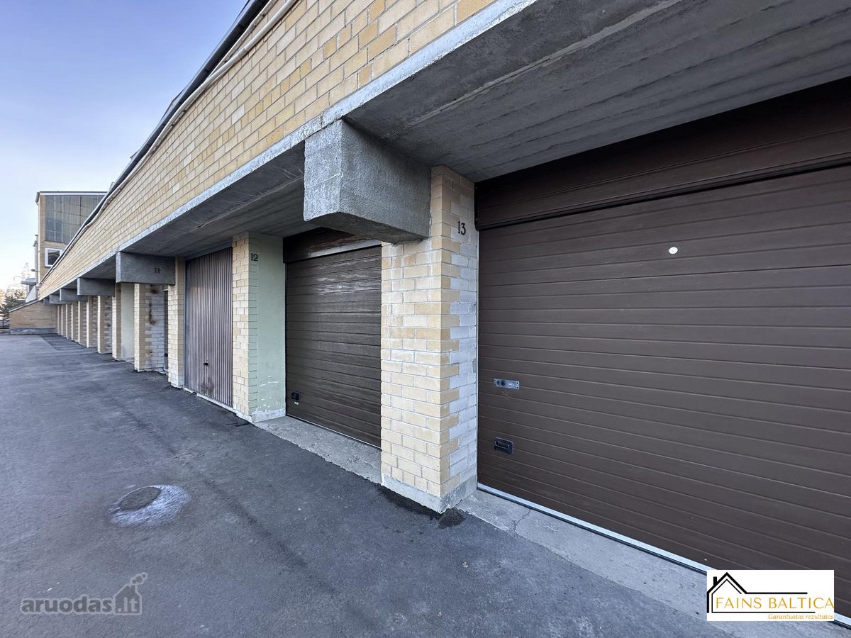 Garažas, Vilniuje Pilaitėje Bitėnų g., mūrinis garažas Nekilnojamo ...