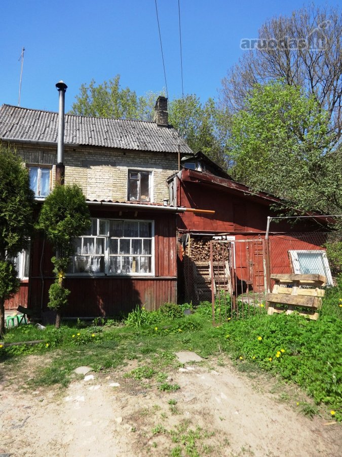 Namas, Vilniuje Filaretuose Stepono Batoro g., mūrinio namo dalis ...