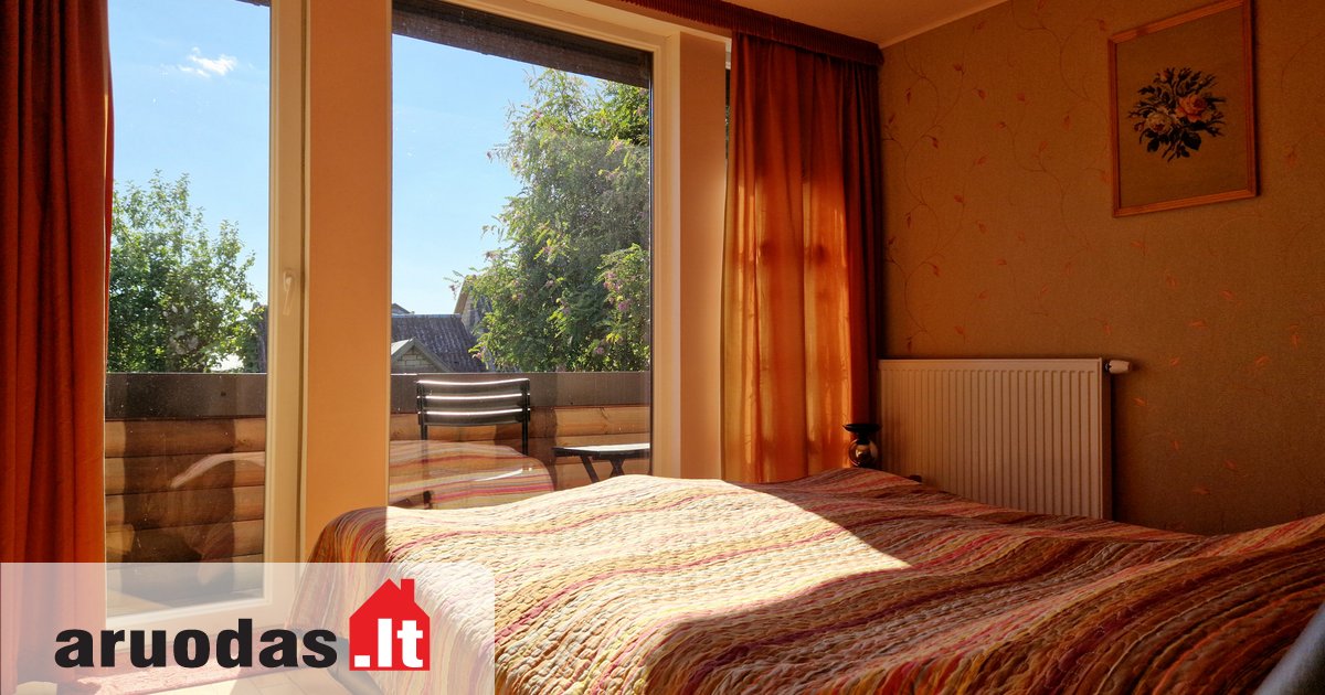 Namas, Plungėje S. Nėries g., rąstinis namas Nekilnojamo turto ...