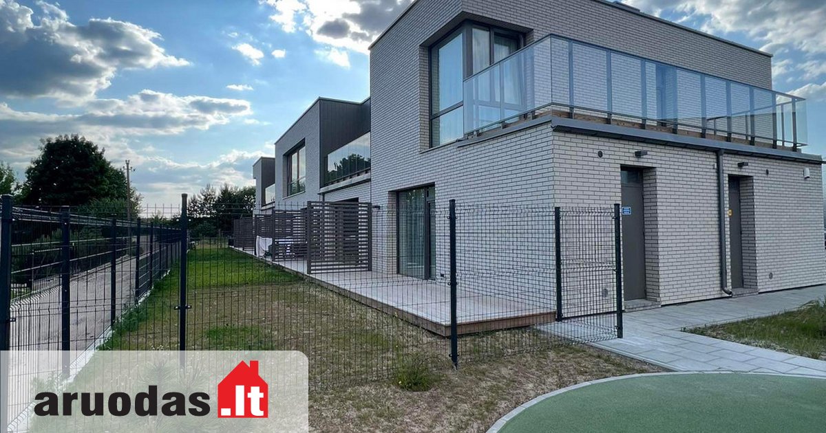 Namas, Vilniuje Pilaitėje Bitėnų g., mūrinis sublokuotas namas ...