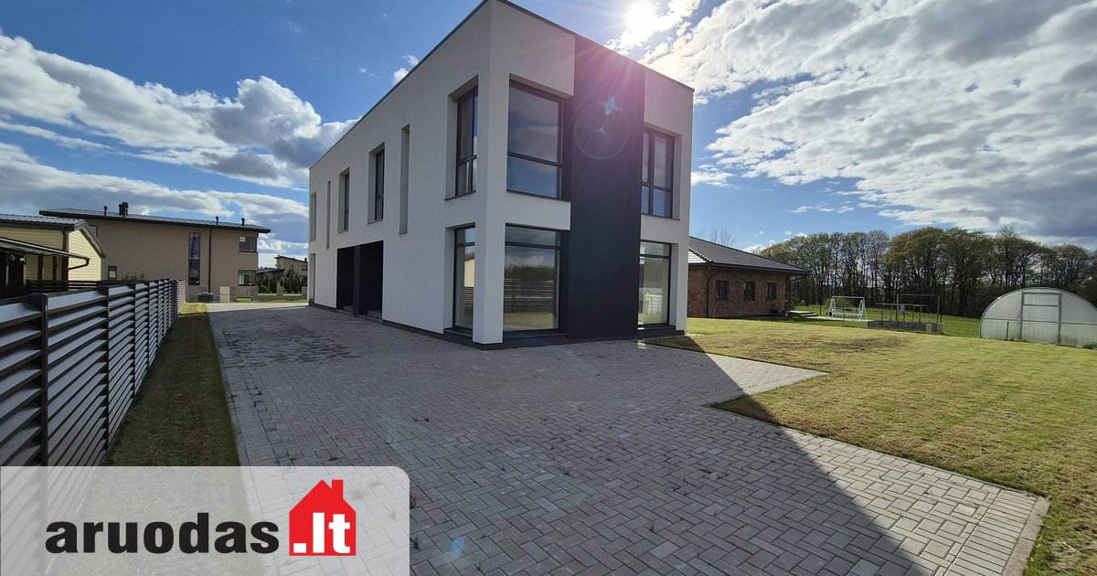 Namas, Kaune Romainiuose E. Volterio g., mūrinis sublokuotas namas ...