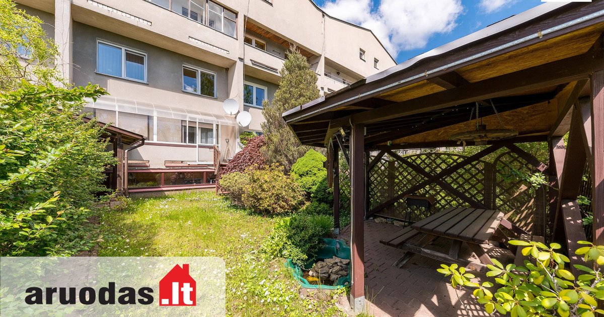 Namas, Vilniuje Pilaitėje Bitėnų g., mūrinis sublokuotas namas ...